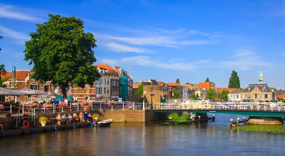 La ville de Leyde en time lapse - Pays-Bas